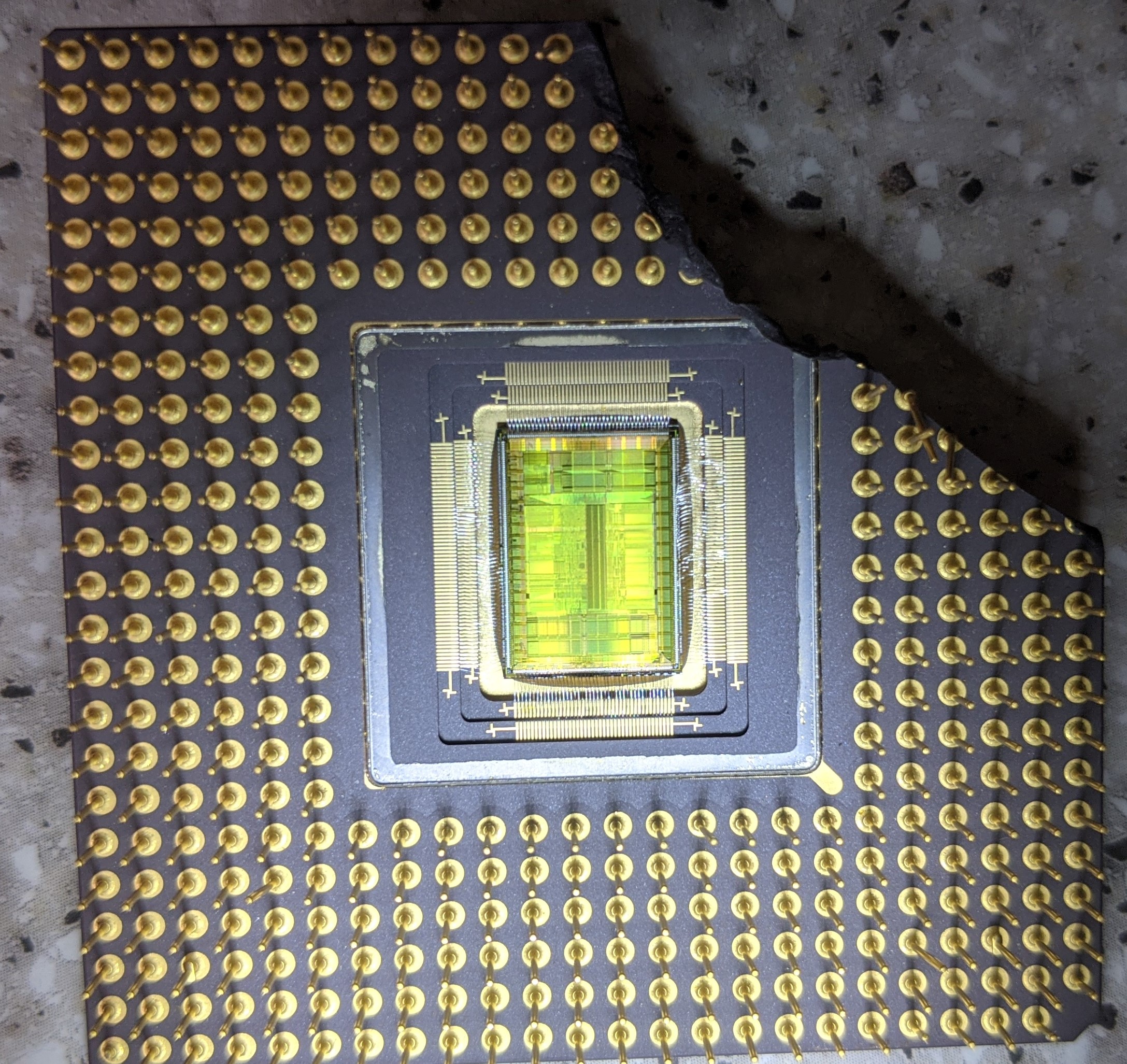 Alpha 21064 300Mhz – Adrian’s electronics blog